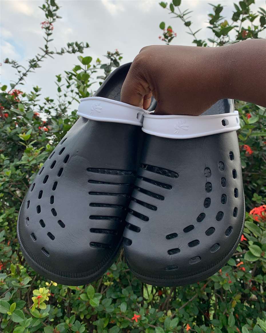 QUALITY CROCS XL(13/14) BLACK SIZE 48 - OURSHOEPLUG